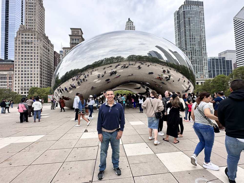 COLM RONAN PRIVATE TOUR GUIDE - Updated 05/2025 - 34 Photos - Chicago ...