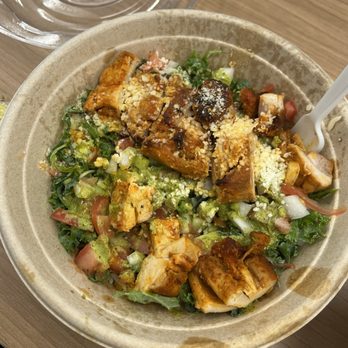 ROWDY ROOSTER - Updated June 2024 - 130 Photos & 42 Reviews - 140 W ...