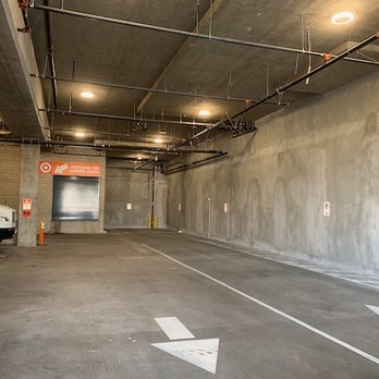 TARGET - Updated October 2025 - 63 Photos & 66 Reviews - 1302 S La Brea ...