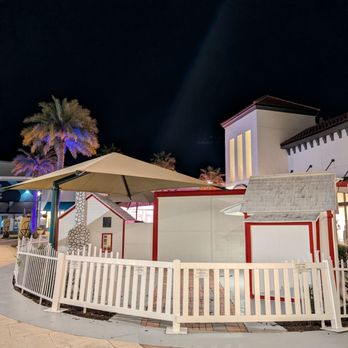 THE SHOPS AT WIREGRASS - Updated April 2025 - 220 Photos & 148 Reviews ...