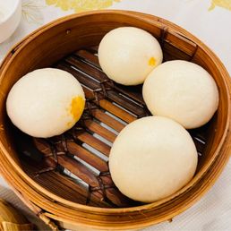 GOLDEN PARAMOUNT SEAFOOD RESTAURANT - Updated December 2025 - 226 ...