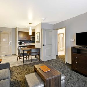 DOUBLETREE BY HILTON HOTEL PHOENIX TEMPE - Updated December 2025 - 384 ...