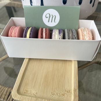 MACADONS - Updated June 2025 - 792 Photos & 415 Reviews - 826 S 3rd St ...