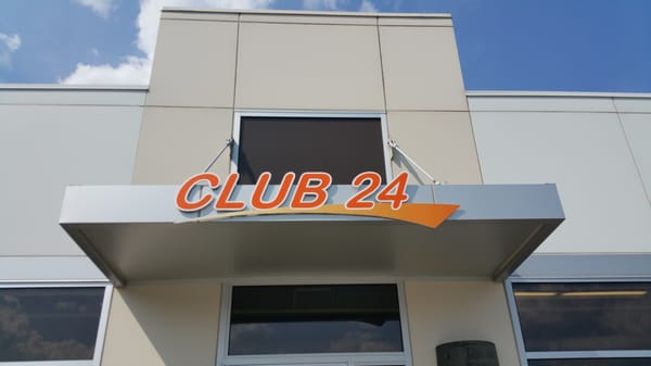 CLUB 24 - Updated June 2026 - 12 Photos & 52 Reviews - 901 Ethan Allen ...