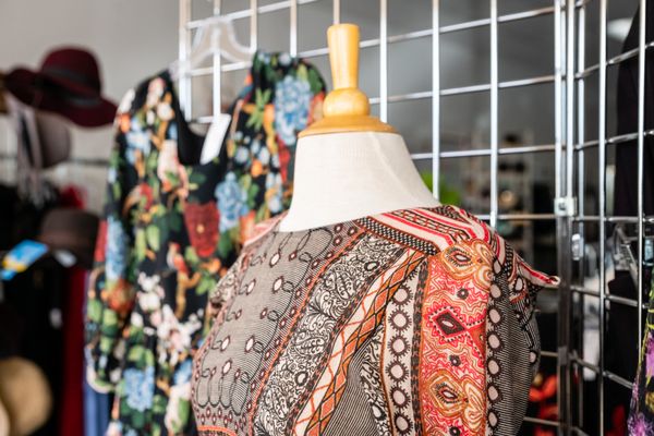 BAUBLES & BEADS - 15 Photos & 28 Reviews - 4107 S Capital Of Texas Hwy ...