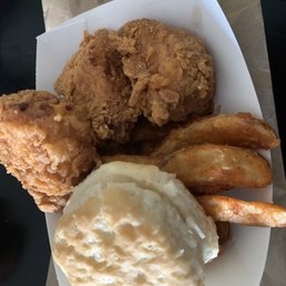 CHICKEN-N-SPICE - SHOREWOOD - Updated July 2025 - 57 Photos & 130 ...