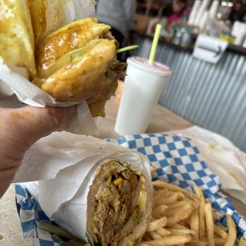 THE GRUB HUT - Updated June 2024 - 176 Photos & 383 Reviews - 11130 NE ...