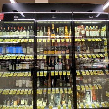 VONS - Updated December 2025 - 214 Photos & 242 Reviews - 301 N Pass ...