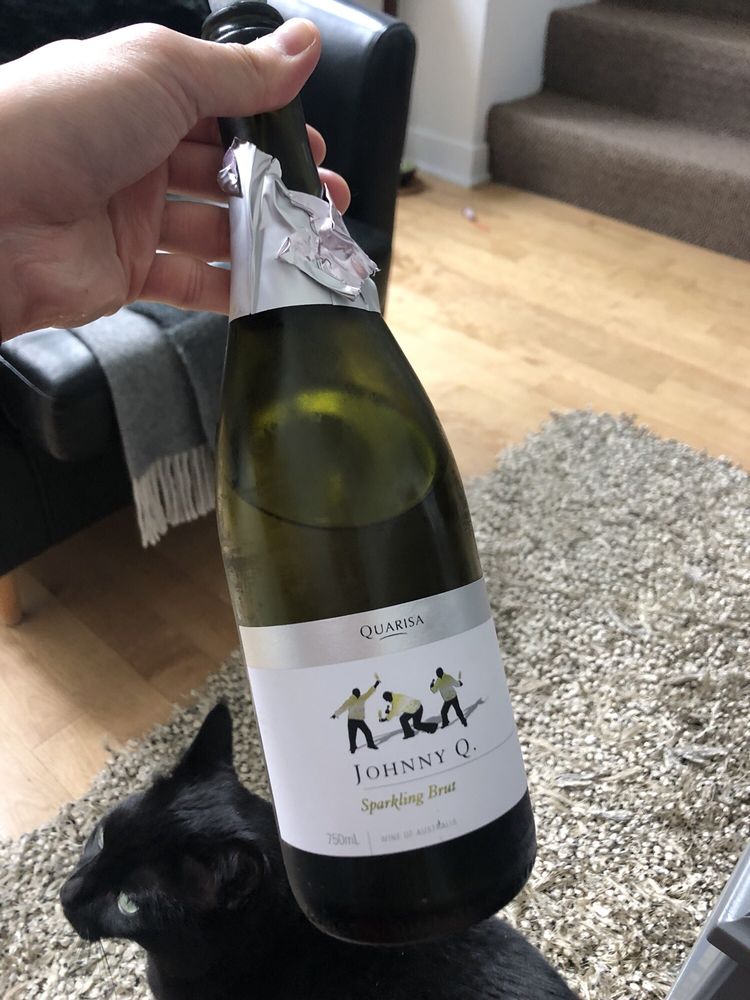 ROBSON WINE BEER AND SPIRITS - 425 Robson St, Vancouver, British ...