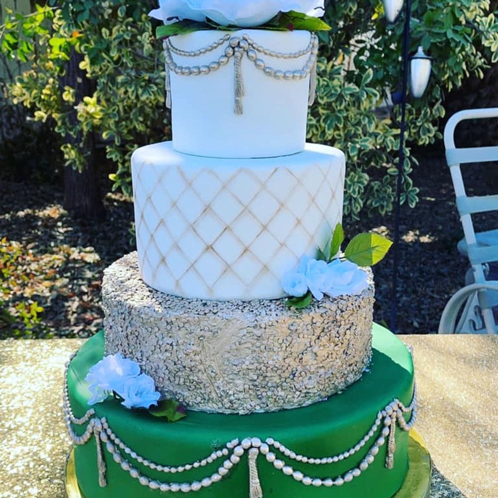 Ghetto Wedding Cakes