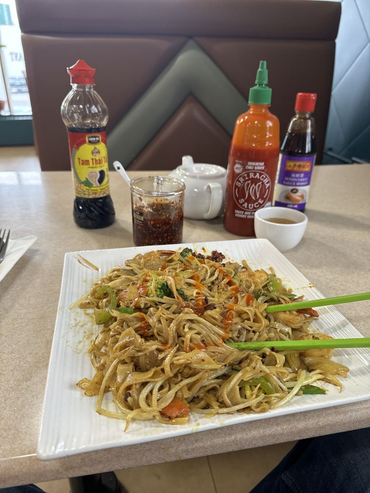ROYAL NOODLES - Updated June 2026 - 23 Photos - 885 Jane Street ...