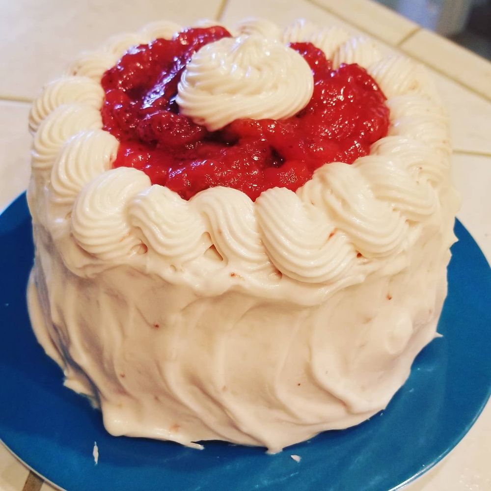 LITTLE PINK BOX BAKERY - Updated July 2024 - 23 Photos - 300 Main St ...