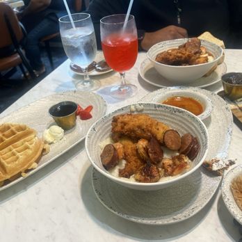 TOASTED KITCHEN & COCKTAILS - Updated December 2025 - 34 Photos & 25 ...