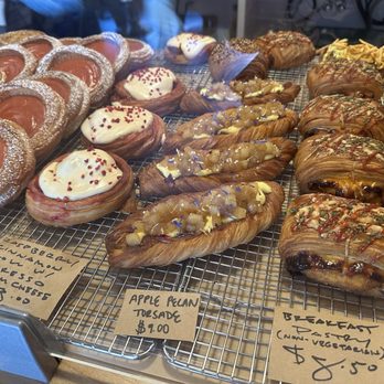 FAT PEACH BAKERY - Updated October 2025 - 110 Photos & 45 Reviews ...