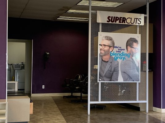 SUPERCUTS - Updated January 2026 - 40 Photos & 83 Reviews - 411 W Shaw ...