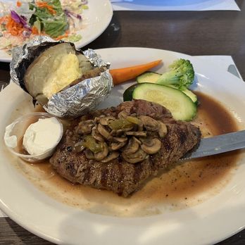 LONGHOUSE RESTAURANT - Updated July 2024 - 152 Photos & 293 Reviews ...