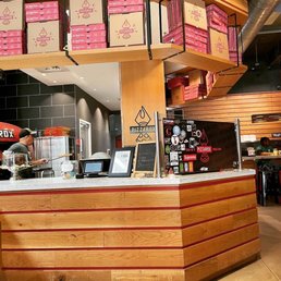 PIZZA ROX - Updated July 2025 - 811 Photos & 514 Reviews - 1880 N ...