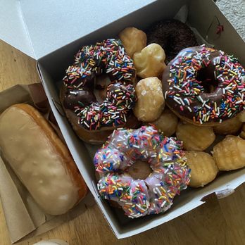 HAPPY DONUTS - Updated April 2025 - 111 Photos & 91 Reviews - 378 17th ...
