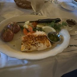 THE RANGE LINE INN - Updated December 2025 - 43 Photos & 107 Reviews ...