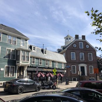 THE FASTNET PUB - Updated July 2025 - 104 Photos & 231 Reviews - 1 ...