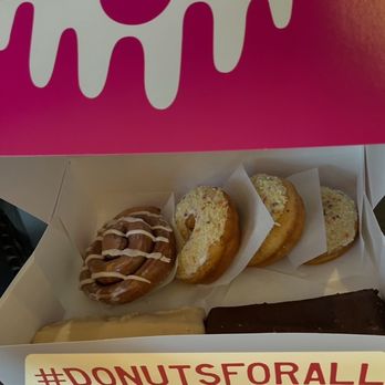 GURU DONUTS - Updated June 2024 - 490 Photos & 405 Reviews - 928 W Main ...