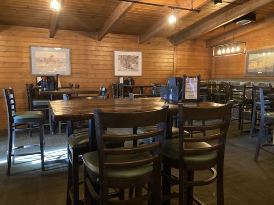 THE MANHATTAN SALOON - Updated January 2026 - 29 Photos & 31 Reviews ...