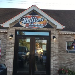 HALFTIME RESTAURANT PIZZA & COCKTAILS - Updated August 2025 - 24 Photos ...