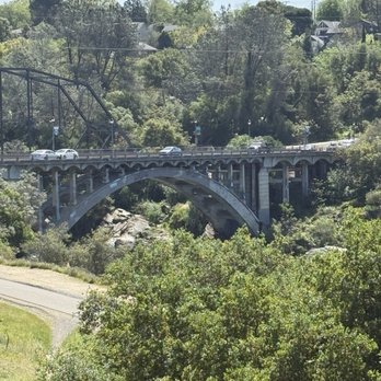 CRAWDADS ON THE LAKE - Updated June 2025 - 360 Photos & 503 Reviews ...