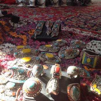 MAGIC CARAVAN - Updated October 2025 - 77 Photos & 33 Reviews - 5202 ...