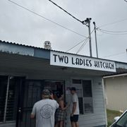 TWO LADIES KITCHEN | 2470 Photos & 1202 Reviews - 274 Kilauea Ave, Hilo ...