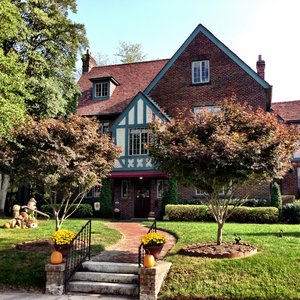 COLONEL LUDLOW BED & BREAKFAST INN - 434 Summit St, Winston Salem ...