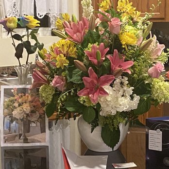 RON EASTBURN’S FLOWER SHOP - Updated December 2025 - 27 Photos & 15 ...