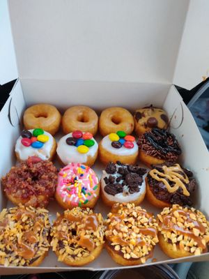 VAN DOUGH - 383 Photos & 139 Reviews - 2519 McMullen Booth Rd ...