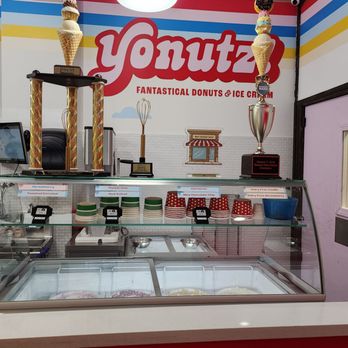 YONUTZ GOURMET DONUTS AND ICE CREAM - 893 Photos & 514 Reviews - 121 NW ...