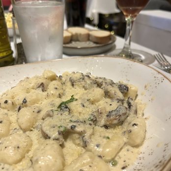 VIAGGIO RISTORANTE & LOUNGE - 404 Photos & 852 Reviews - 1027 W Madison ...