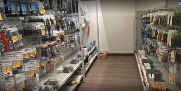 MEMORY EXPRESS COMPUTERS - VANCOUVER - Updated December 2025 - 18 ...