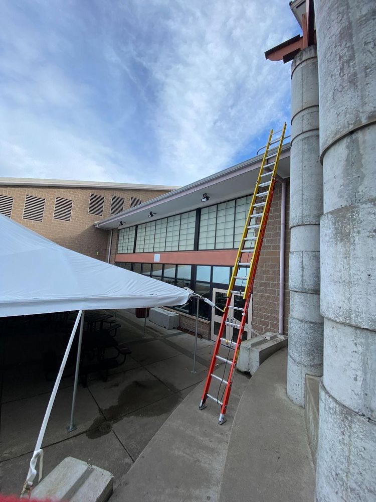 ISLAND GUTTERS - Updated September 2025 - 11 Photos - 691 W Oak St, Oak ...