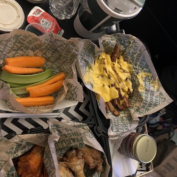 WINGSTOP - Updated October 2024 - 355 Photos & 846 Reviews - 227 Lake ...