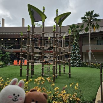 MANOA MARKETPLACE - Updated January 2026 - 119 Photos & 66 Reviews ...