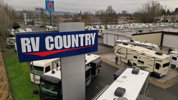 RV COUNTRY - Updated June 2026 - 16 Photos & 88 Reviews - 5111 20th St ...