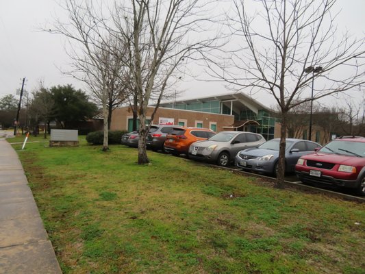 MCGOVERN STELLA LINK NEIGHBORHOOD LIBRARY - Updated December 2024 - 39 ...