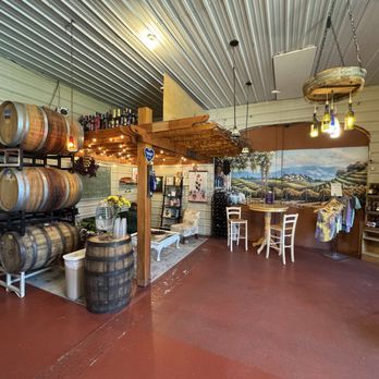 WILDSIDE WINERY - Updated December 2025 - 226 Photos & 53 Reviews - 5500 Troy Pike, Versailles ...