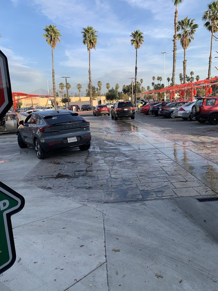 FREEWAY EXPRESS WASH-COLTON - Updated October 2025 - 16 Photos & 10 ...