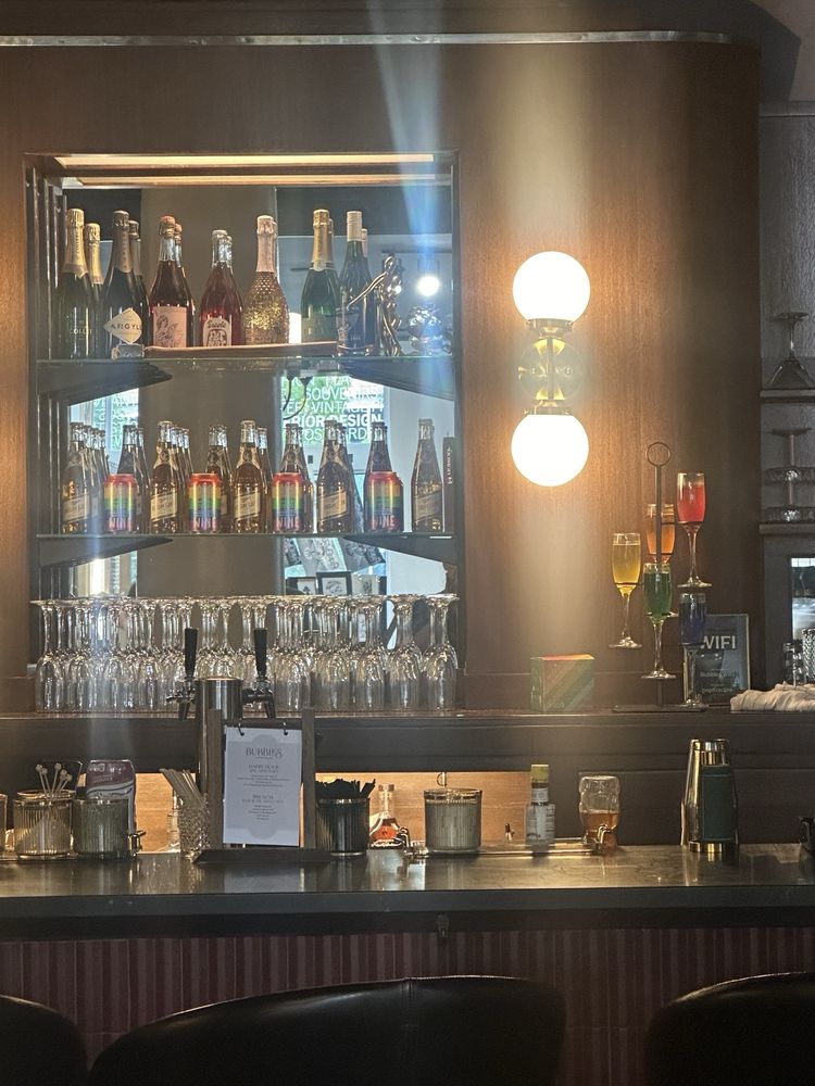 BUBBLES - Updated November 2024 - 11 Photos - 523 E Douglas Ave ...