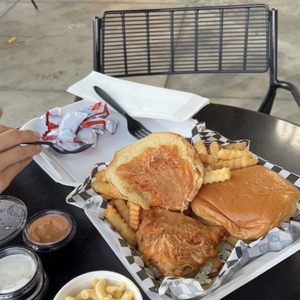 THE KLUCKIN CHICKEN - 54 Photos & 63 Reviews - 28253 Newhall Ranch Rd ...