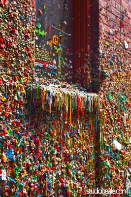 ABC GUM WALL OF PATCHOGUE - Updated October 2025 - 71 E Main St ...