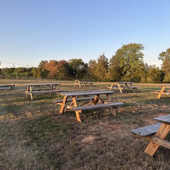 OLD FARM WINERY AT HARTLAND - Updated June 2025 - 137 Photos & 47 ...