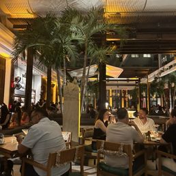 JAPÓN - Updated December 2025 - 55 Photos - 2001 Collins Ave, Miami ...