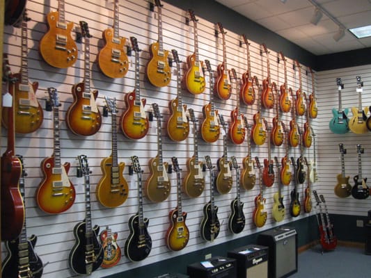 DAVE’S GUITAR SHOP - Updated July 2025 - 38 Photos & 40 Reviews - 1227 ...