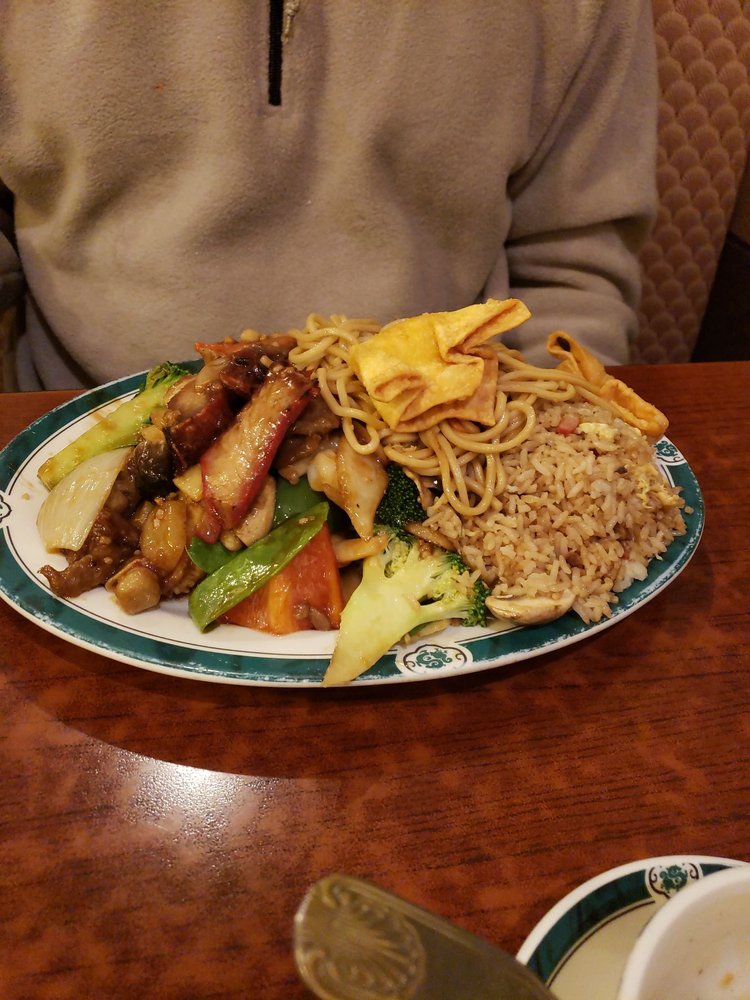 LUCKY DRAGON - 182 Photos & 251 Reviews - Chinese - 274 NE Frontage Rd ...